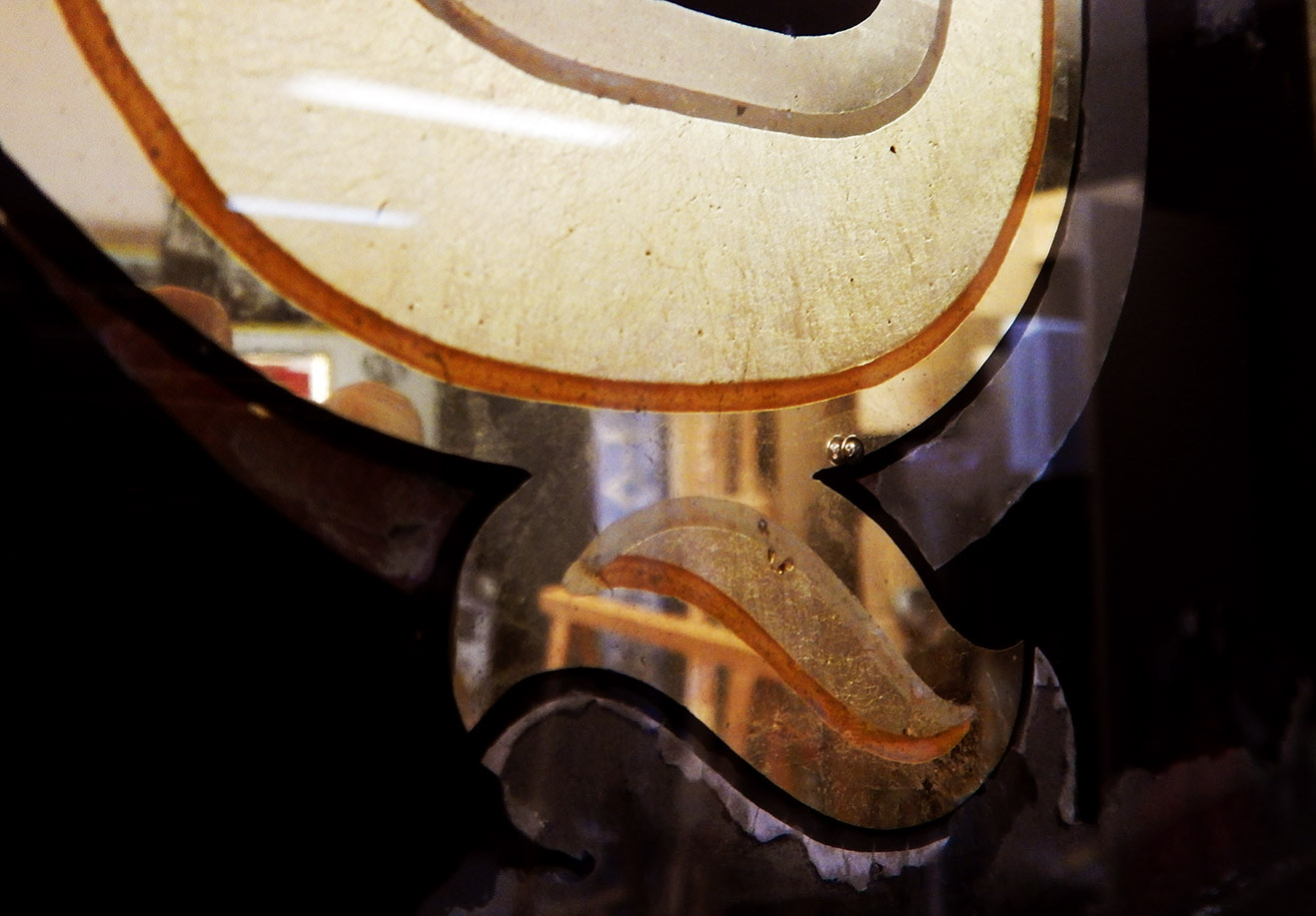 ROTULACION A MANO | El dorado, Oro real, oro falso y otros materiales.